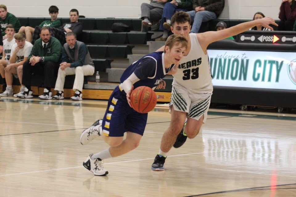 Knights pull away from Union City | News, Sports, Jobs - Times Observer